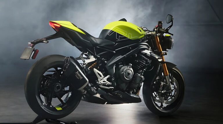 2025 Triumph Speed Triple 1200 RX Revealed